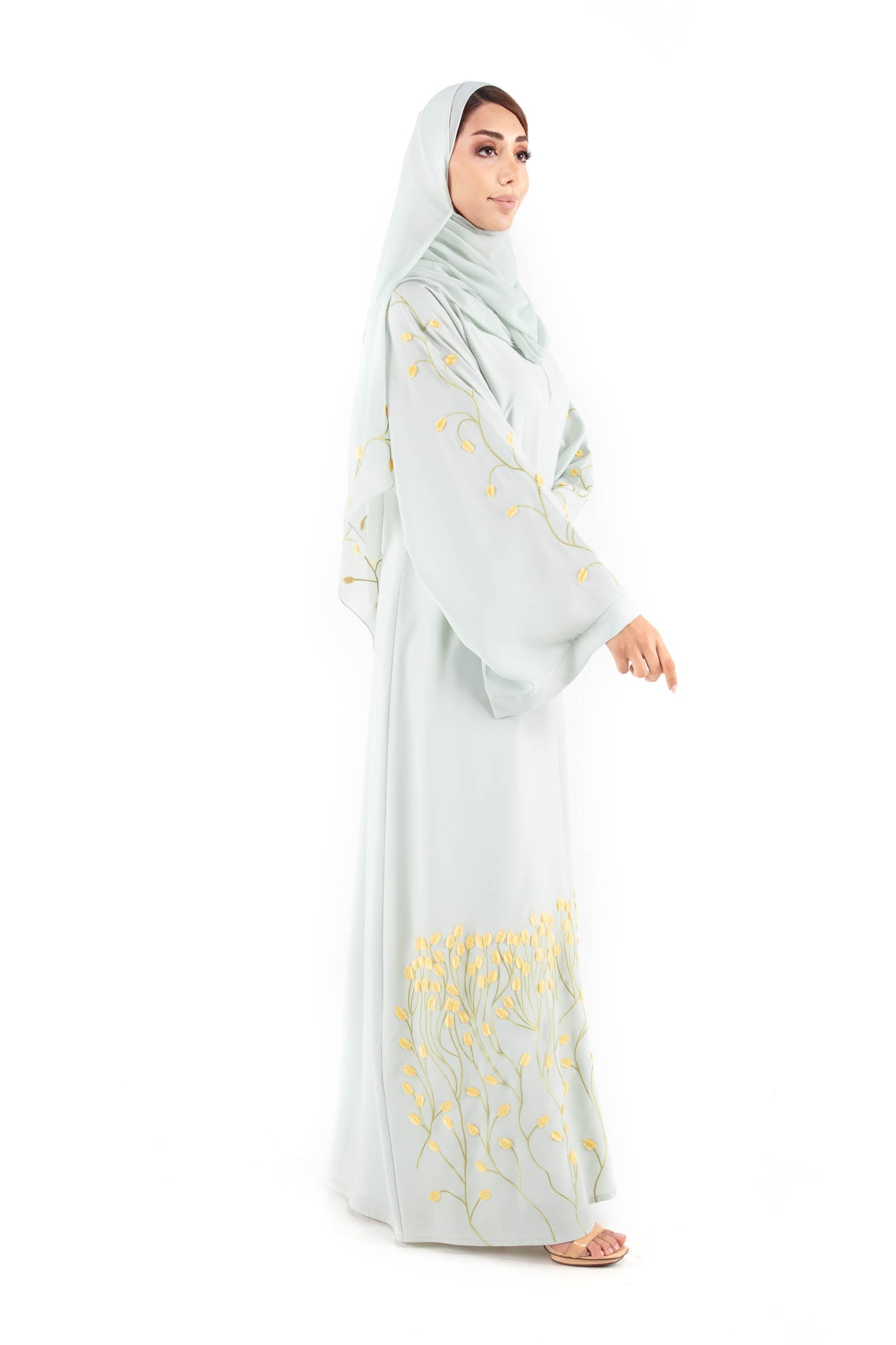 Hanayen Color Abaya with Sleeves, Bottom Embroidery Design